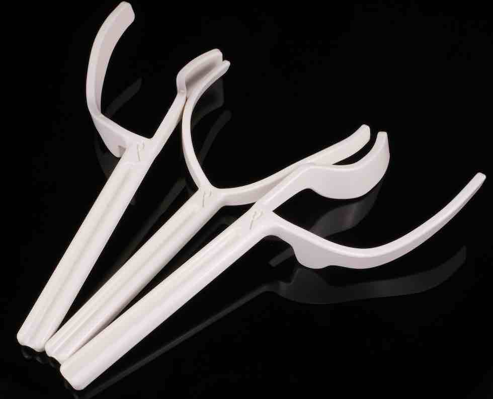 LO RUSSO RETRACTORS Home